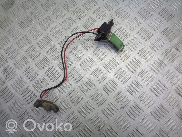 Renault Megane II Heater blower fan relay, 10.59 € | RRR
