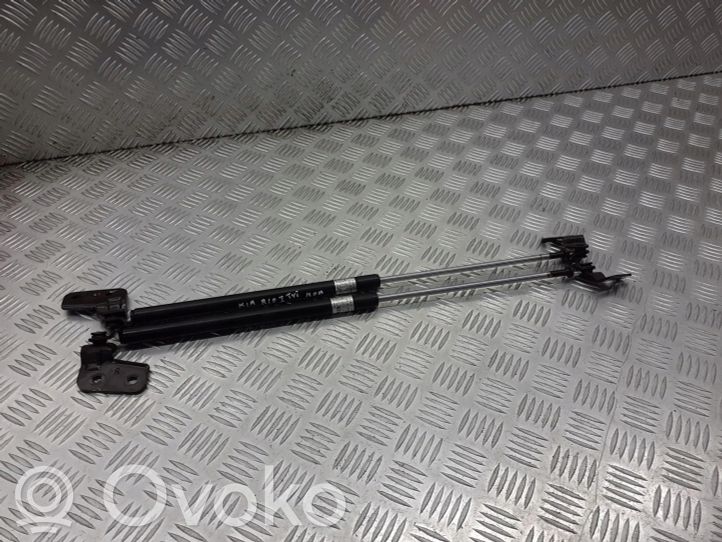 KIA Rio Tailgate/trunk/boot tension spring, 20.00 € | RRR