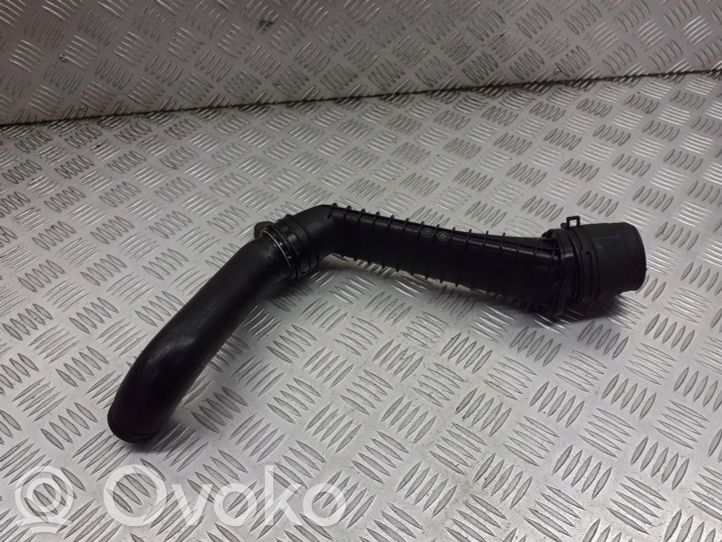 1J0145762T Skoda Octavia Mk1 (1U) Intercooler hose/pipe, 10.59 € | RRR