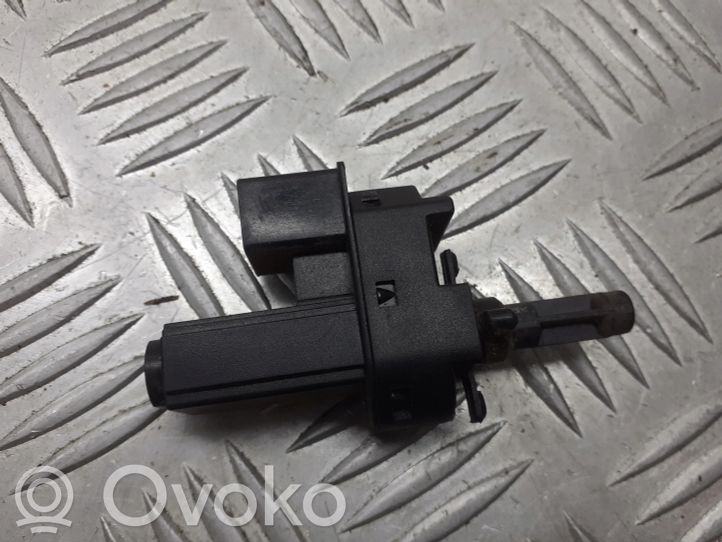 4M5T-7C534-AA Ford Focus Clutch pedal sensor, 10.59 € | RRR