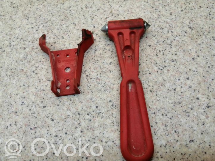 Ford Transit Triangle d'avertissement, 10.00 € | OVOKO
