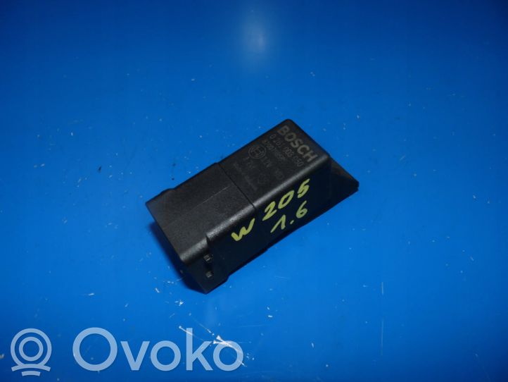 0281003050 Mercedes-Benz C W205 Glow plug pre-heat relay, 10.81 € | RRR