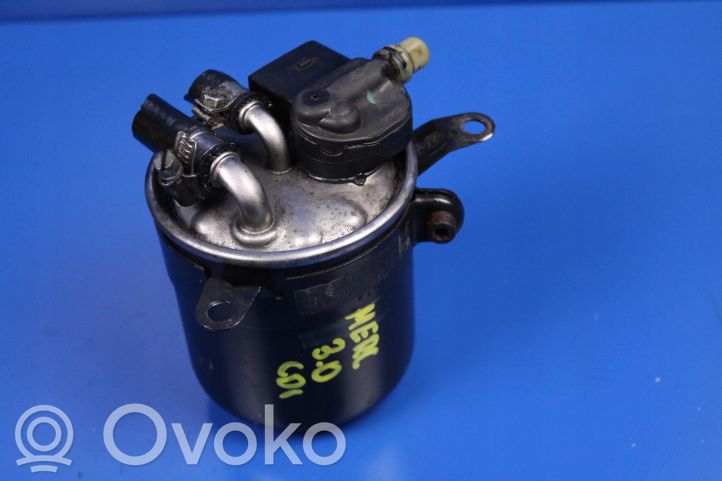 Mercedes-Benz Vito Viano W639 Boîtier de filtre à carburant, 4.80 € | OVOKO