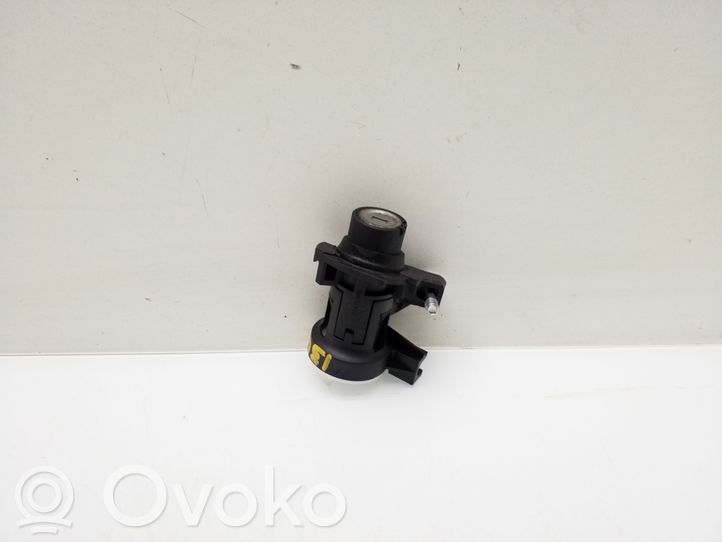 A2047500061 Mercedes-Benz C W204 Tailgate exterior lock, 10.00 € | RRR