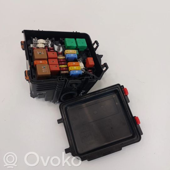 9823533180 Peugeot 208 Boîte à fusibles, 80.00 € | OVOKO