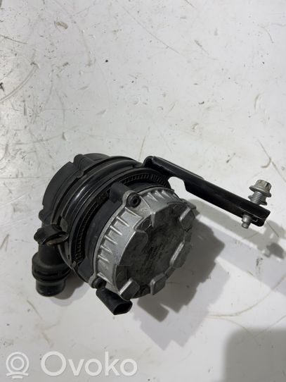 A2535010920 Mercedes-Benz E W213 Pompe à eau de liquide de ...