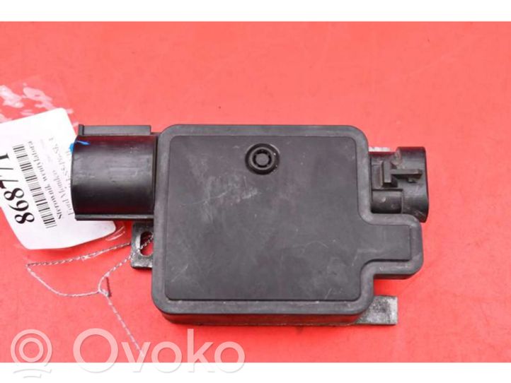 940002904 Ford Mondeo MK IV Relay mounting block, 22.35 € | RRR