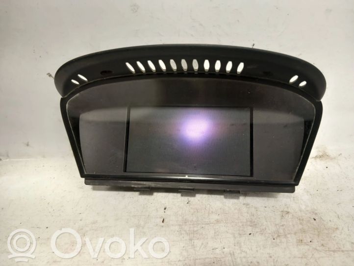 6945661 BMW 5 E60 E61 Radio/CD/DVD/GPS head unit, 10.00 € | RRR
