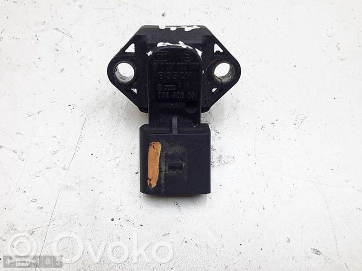 038906051 Audi A4 S4 B5 8D Capteur de pression d'air, 10.00 € | OVOKO