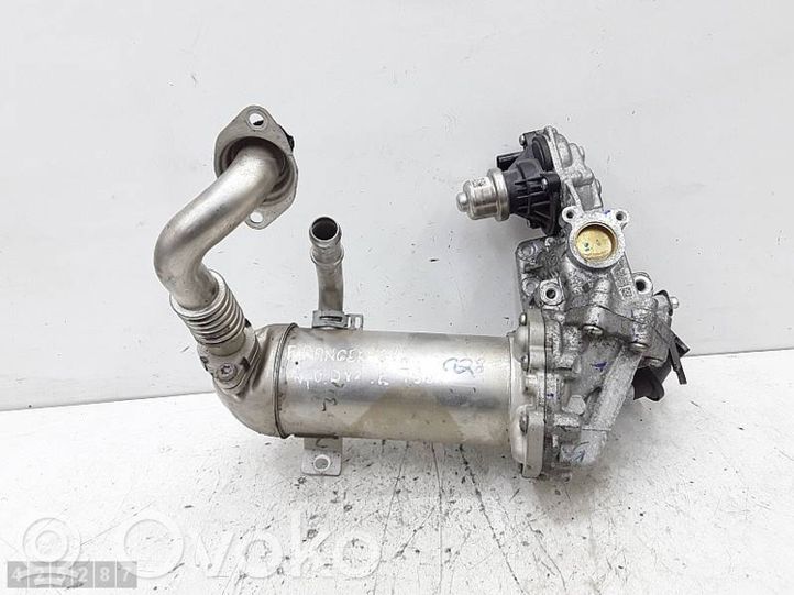 GK2Q9F464AF Ford Ranger Refroidisseur de vanne EGR, 120.00 € | OVOKO