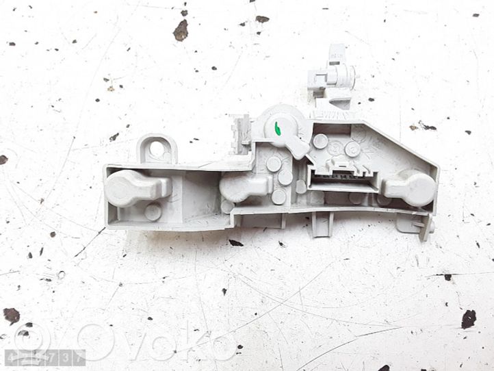 63217164964 BMW 1 E81 E87 Tail light bulb cover holder, 29.89 € | RRR