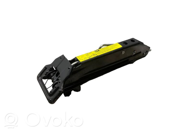 8R0011031C Audi Q5 SQ5 Lift Jack, 25.00 € | RRR