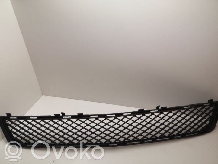 A2128850523 Mercedes-Benz E W212 Front bumper lower grill, 25.00 € | RRR
