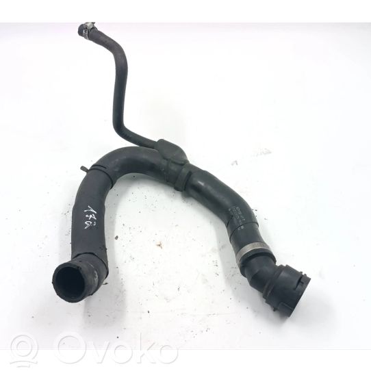 8D0121101T Audi A4 S4 B5 8D Engine coolant pipe/hose, 10.00 € | RRR