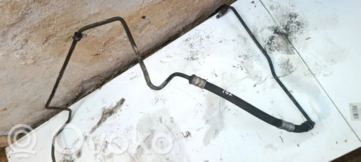 8684299 Volvo XC70 Power steering hose/pipe/line, 20.00 € | RRR