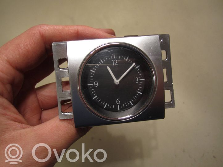 3AA919204A Volkswagen PASSAT B7 Clock, 15.00 € | RRR