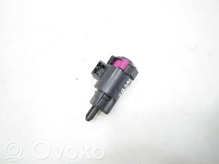 4F0945459B Audi A4 S4 B8 8K Brake pedal sensor switch, 10.00 € | RRR