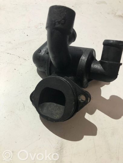 03L121111AC Volkswagen PASSAT B6 Thermostat housing, 10.00 € | RRR