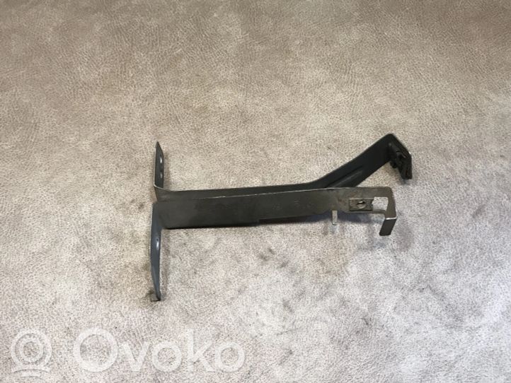 A2045241440 Mercedes-Benz E A207 Front bumper mounting bracket, 10.00 ...