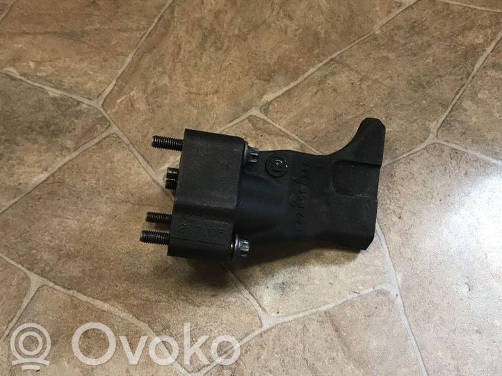 A6420960345 Mercedes-Benz ML W164 Other engine bay part, 4.05 € | RRR