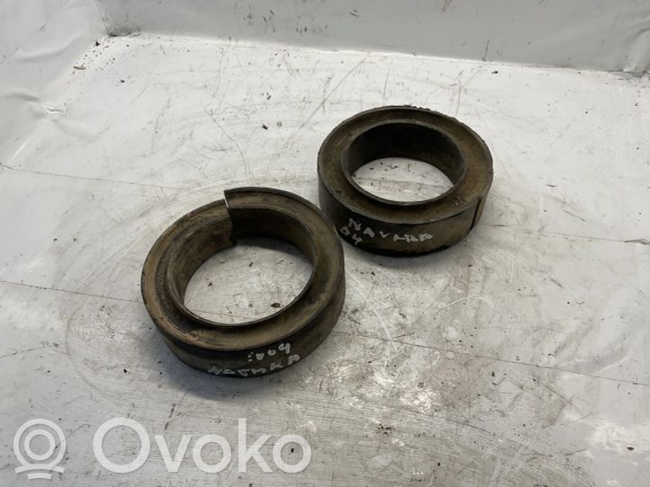 Nissan Navara D22 Front coil spring rubber mount, 30.00 € | RRR