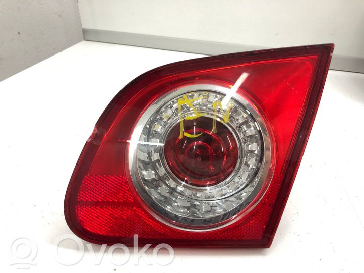 3C5945094D Volkswagen PASSAT B6 Tailgate rear/tail lights, 4.00 € | RRR