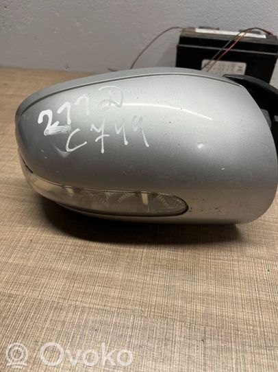 Mercedes-Benz E W211 Front door electric wing mirror, 35.00 € | RRR
