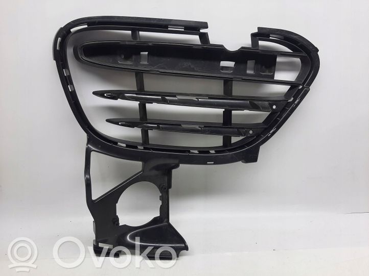 7P5807682A Porsche Cayenne (92A) Front fog light trim/grill, 67.98 € | RRR