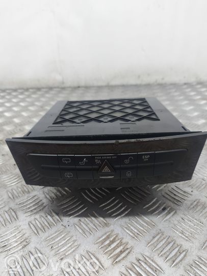 A2116800552 Mercedes-Benz E W211 A set of switches, 30.00 € | RRR