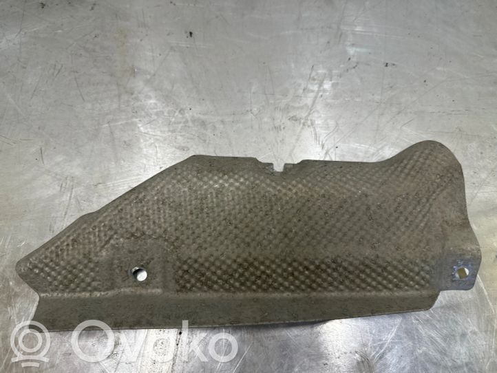 A2046824571 Mercedes-Benz C W204 Heat shield in engine bay, 10.00 € | RRR