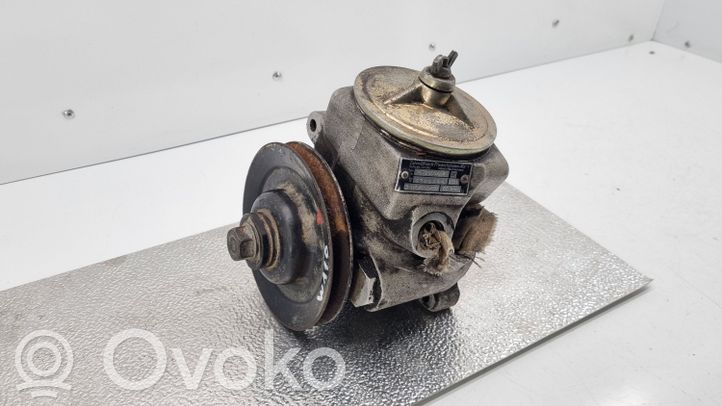 1164602480 Mercedes-Benz COMPAKT W115 Power steering pump, 150.00 € | RRR