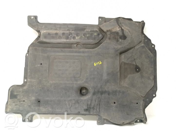 A2045203323 Mercedes-Benz C W204 Engine splash shield/under tray, 35.40 ...
