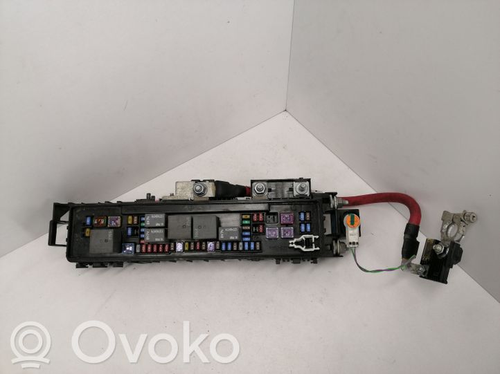 103688300E Tesla Model X Fuse module, 100.00 € | RRR