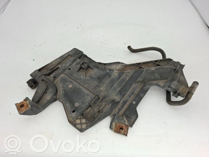 1301073033 Audi A4 S4 B8 8K Headlight/headlamp mounting bracket, 14.99 ...