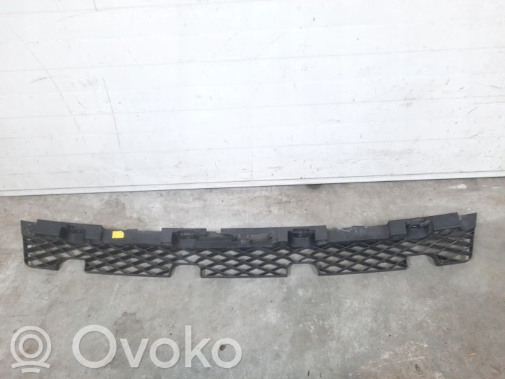 3AF807863 Volkswagen PASSAT B7 Rear bumper mounting bracket, 12.94 € | RRR