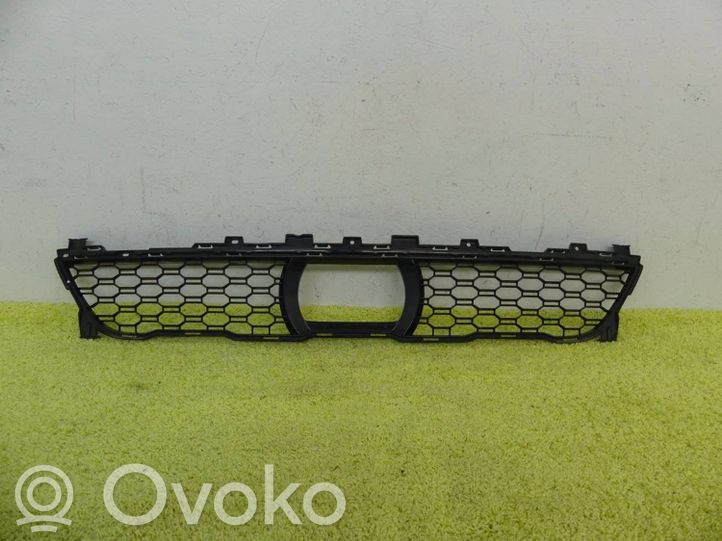 8069888 BMW X7 G07 Front bumper lower grill, 96.94 € | RRR