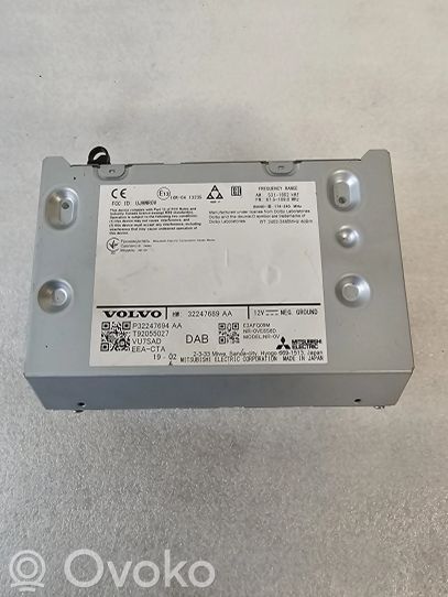 32247694 Volvo XC40 Radio/CD/DVD/GPS head unit, 200.00 € | RRR