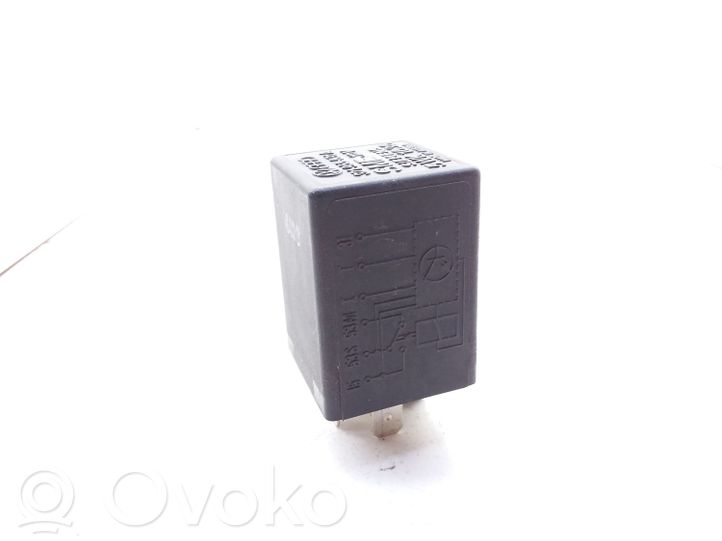 321955531A Volkswagen Golf II Hazard warning light relay, 3.00 € | RRR