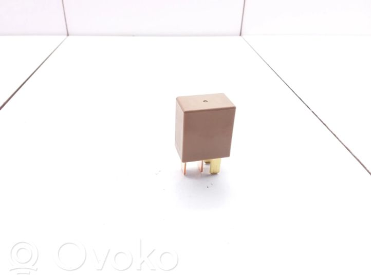 952202S000 Hyundai Tucson TL Autres relais, 4.00 € | OVOKO