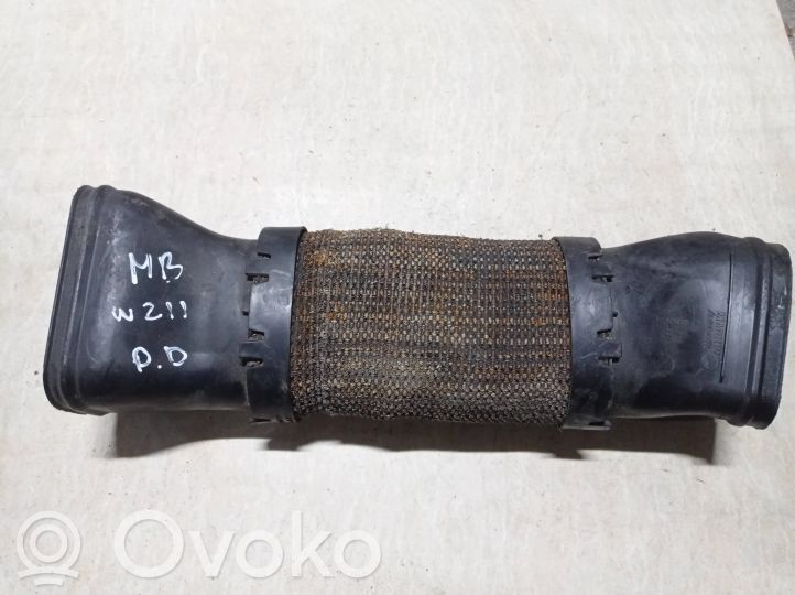 a6420945097 Mercedes-Benz E W211 Parte del condotto di aspirazione dell ...