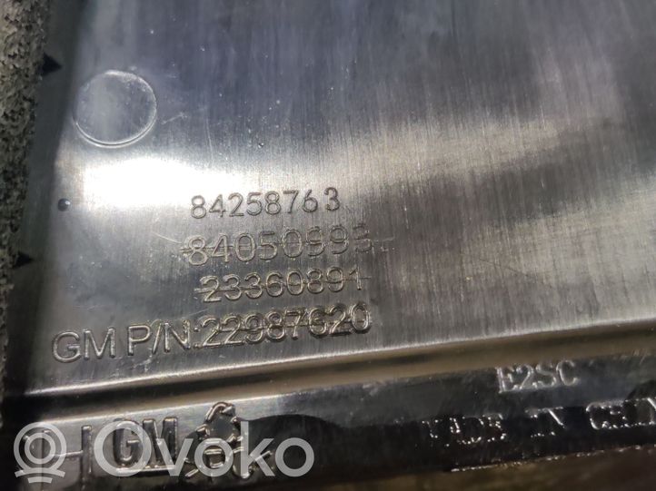 84258763 Chevrolet Malibu Moulures des vitres de la porte arrière, 16. ...