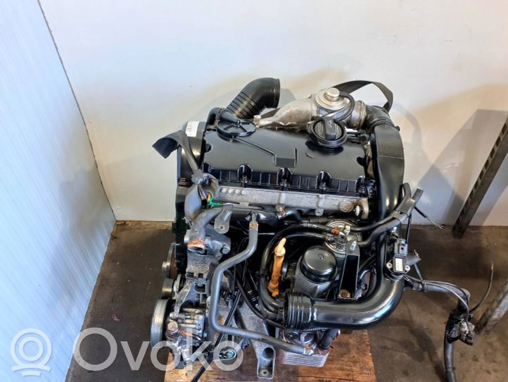 AVF Audi A4 S4 B6 8E 8H Moteur, 600.00 € | OVOKO