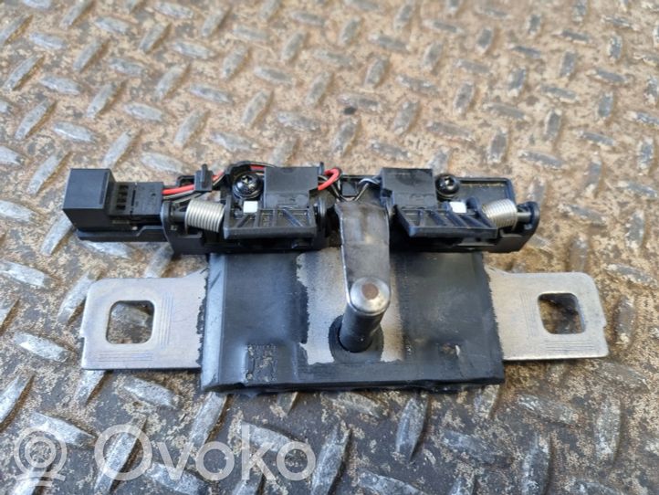 80A827507 Audi Q5 SQ5 Trunk lock loop, 9.00 € | RRR