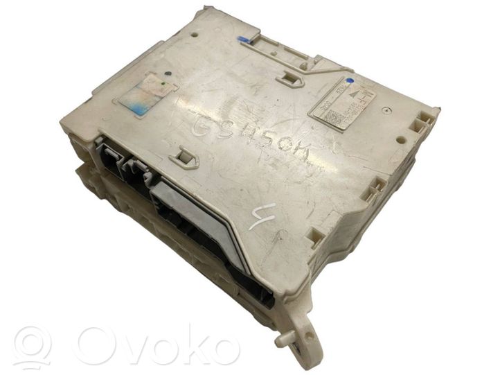 8273030631 Lexus GS 300 350 430 450H Module de fusibles, 10.25 € | OVOKO