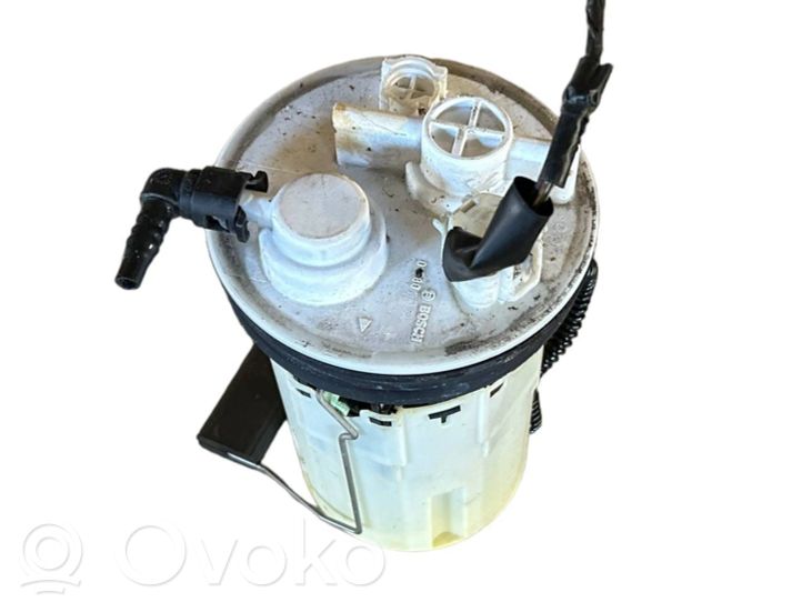 7702002070 Toyota Corolla E120 E130 Pompe à carburant, 90.00 € | OVOKO