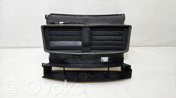 670065944 Maserati Levante Intercooler air guide/duct channel, 388.24 ...