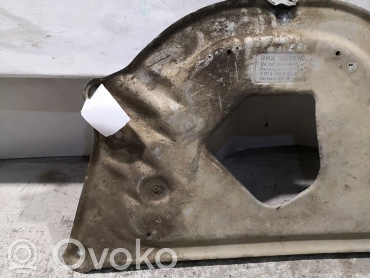 31116759878 BMW 5 E60 E61 Engine splash shield/under tray, 5.95 € | RRR