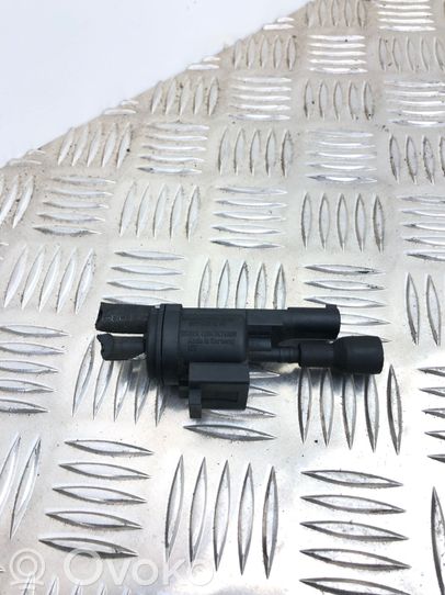 0025401497 Mercedes-Benz E W212 Valve vacuum, 1.78 € | RRR