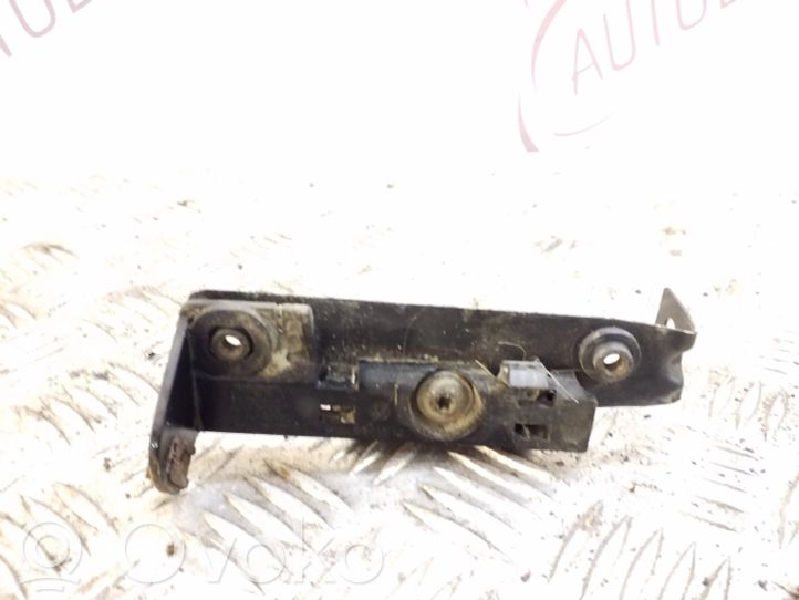 4H0853913C Audi A8 S8 D4 4H Fender mounting bracket, 15.00 € | RRR