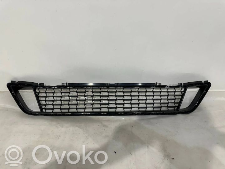 51118098663 BMW 5 G30 G31 Front bumper lower grill, 56.00 € | RRR